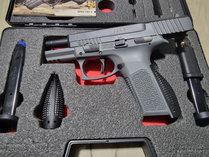 Pistolj FXS 9 9x19