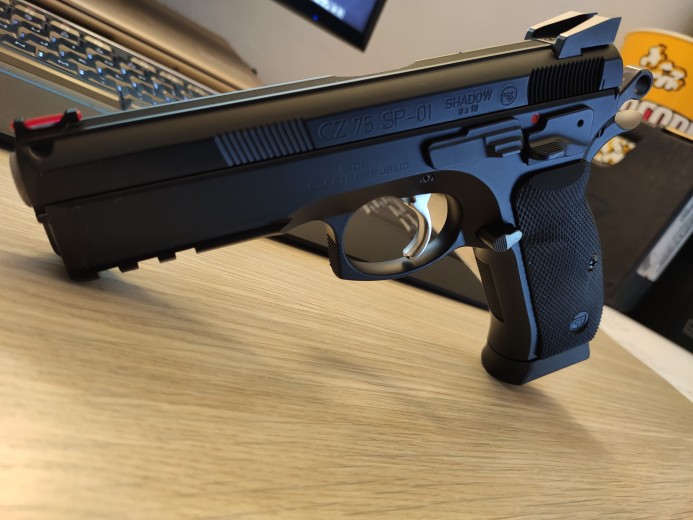 CZ 75 Shadow sp 01